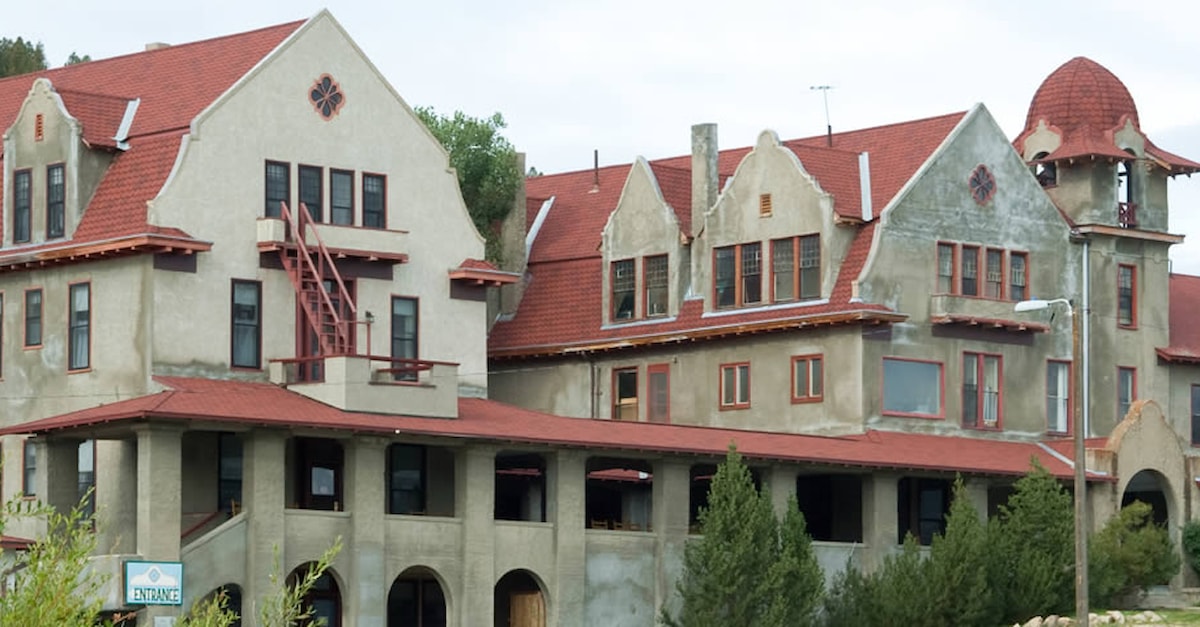 Montana Hot Springs & Resorts | Southwest Montana Travel